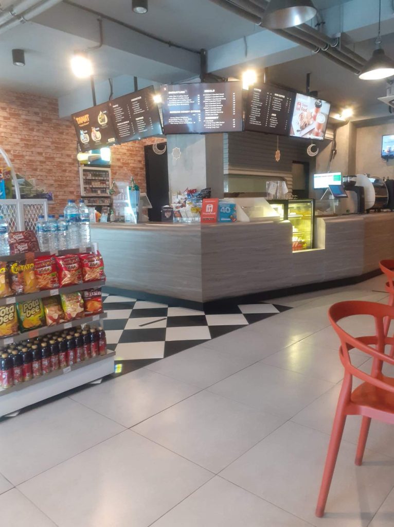 Pelayanan yang Mengecewakan di Alfa X