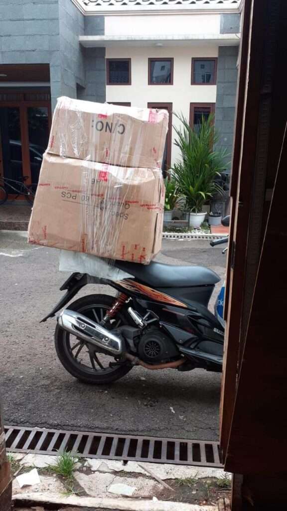 Sudah Seminggu Kurir Lazada Tidak Pickup Paket, Ratusan Paket Batal ...