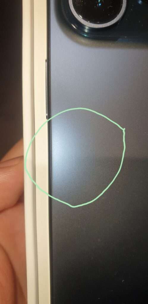 Kecewa Beli iPhone 15 Pro Max di Erafone, Produknya Cacat Fisik